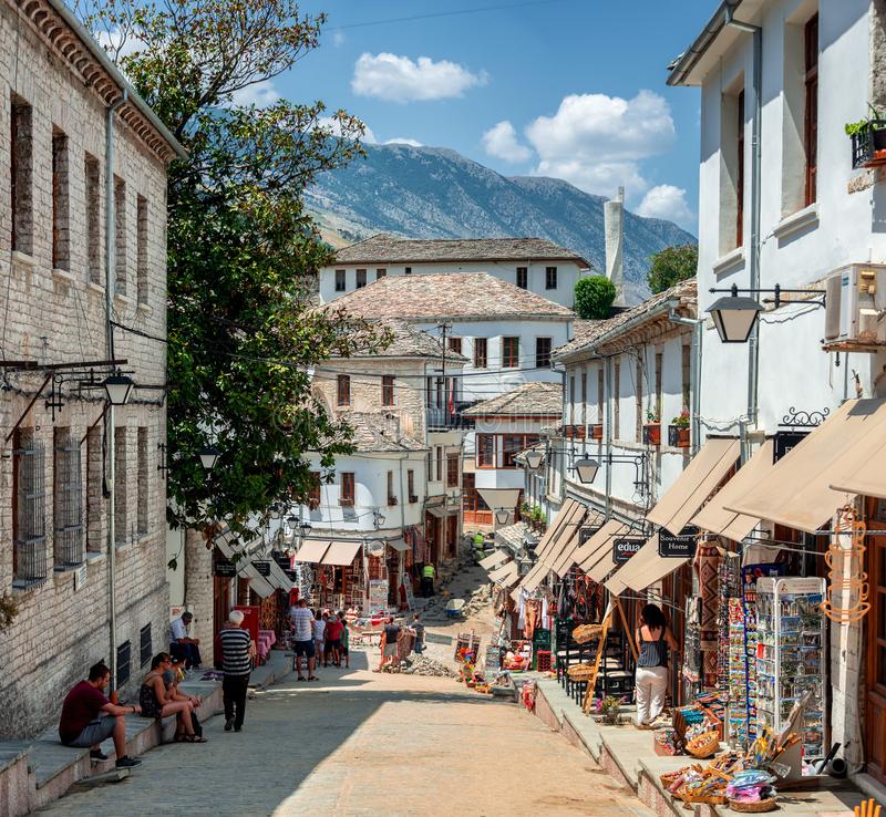 Hμερήσια εκδρομή στην Αλβανία ( Βουλιαράτες - Αργυρόκαστρο - Αγ ...